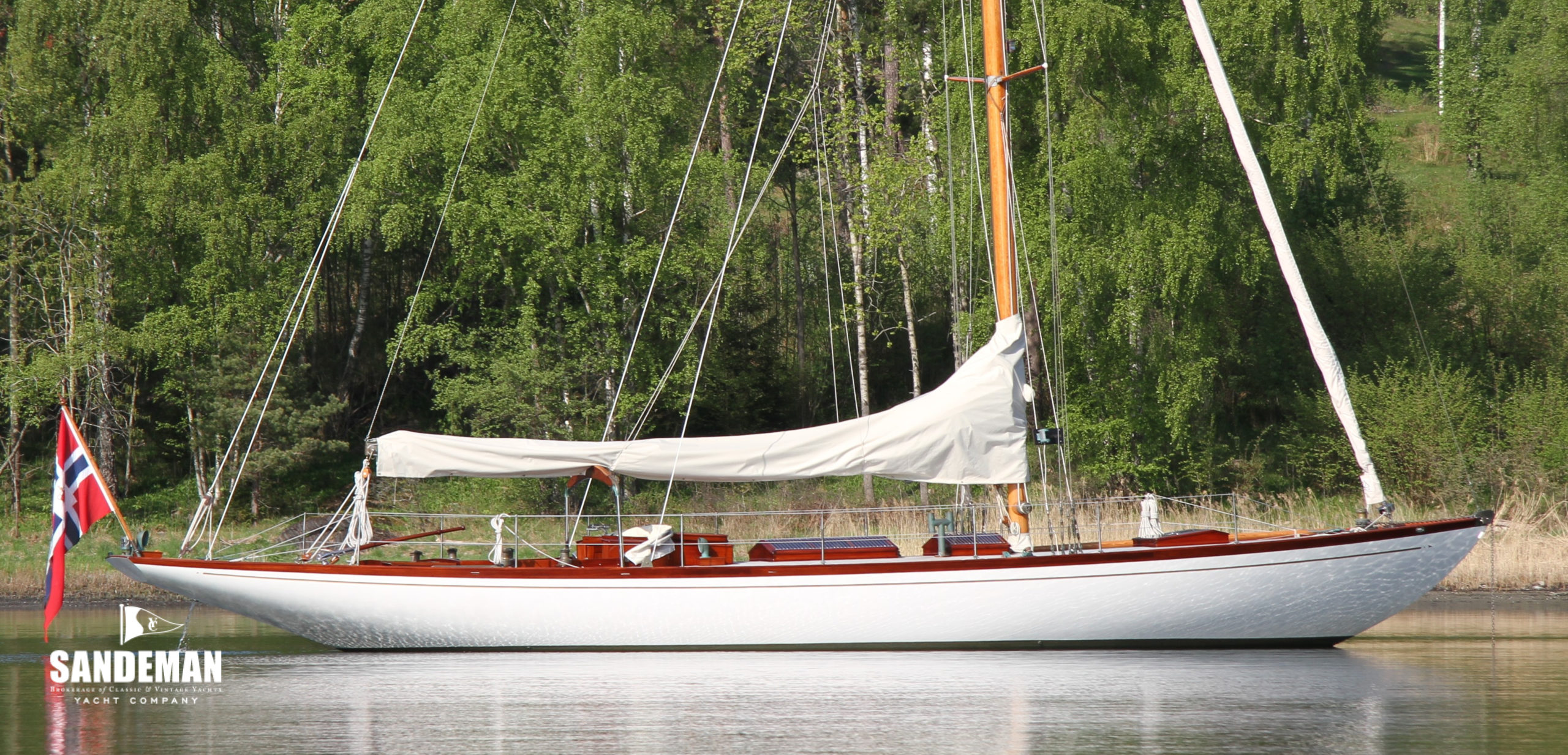 Spotlight - Bojar - 52 FT Flush Deck Cutter 1937 | Darglow
