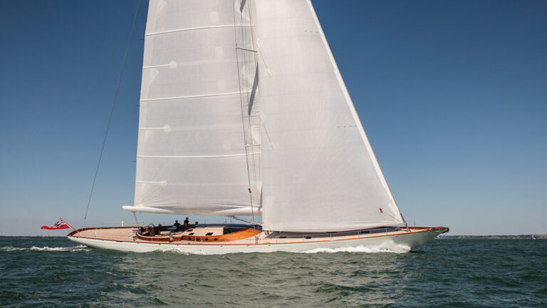 Spirit 111 Superyacht - Darglow Engineering