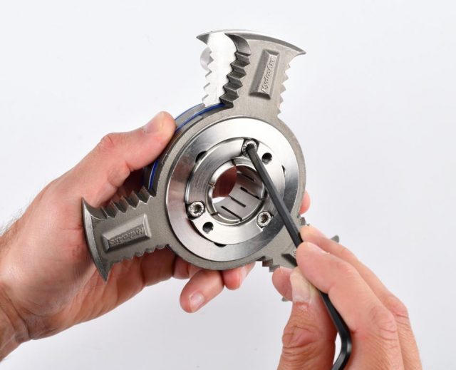 The Propeller Rope Cutter Test | Darglow